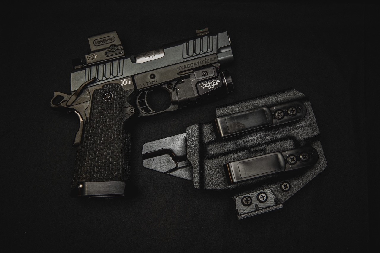 2011 (4") w/ Streamlight TLR-7/TLR-7A "More Discreet" IWB Holster - RH ...